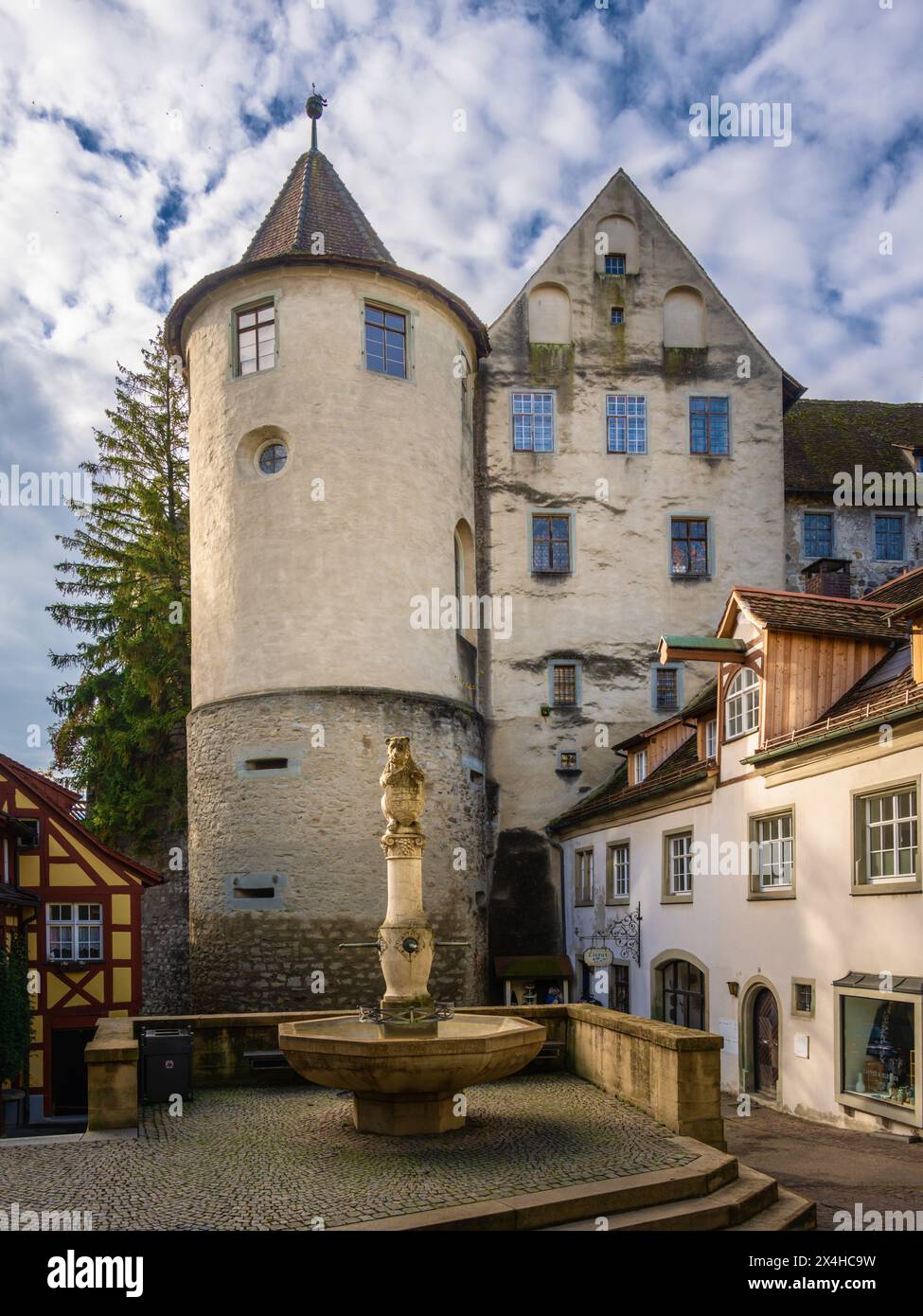 Bärenbrunnen, Old Castle, Meersburg, Germany Stock Photo - Alamy