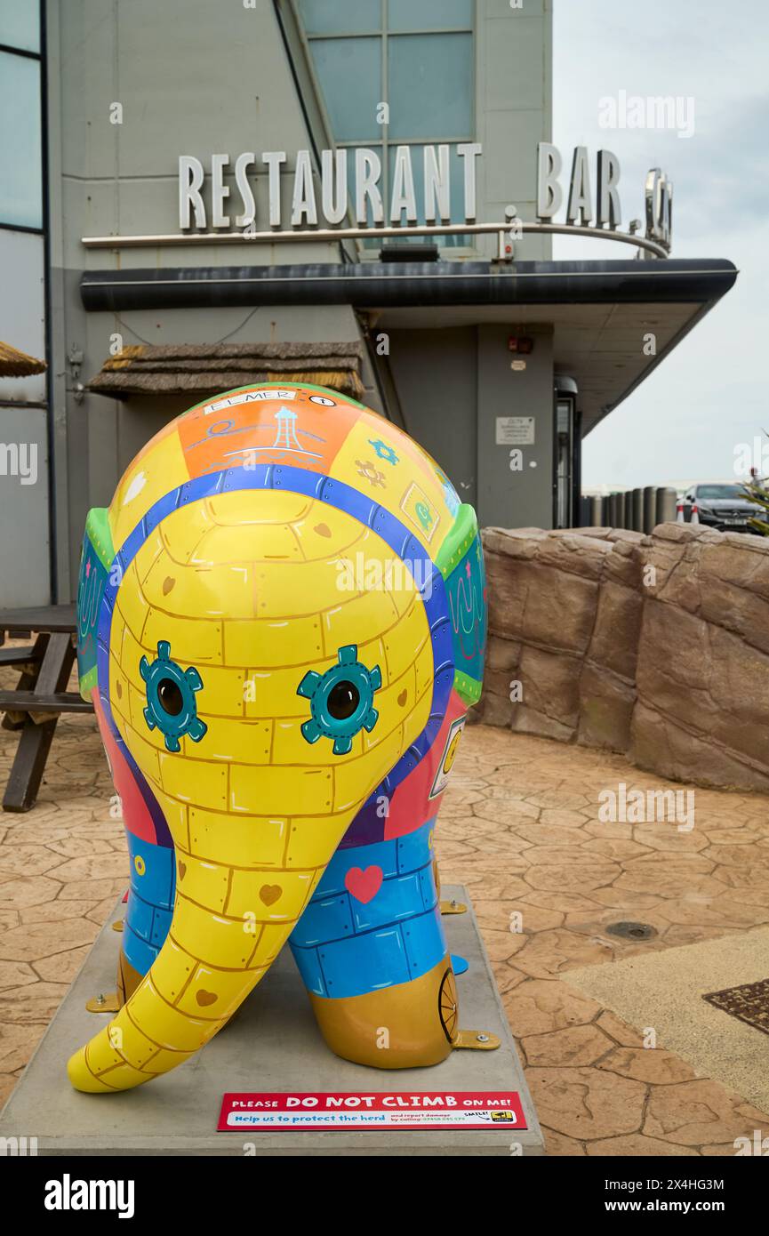 Elmer the patchwork elephant hi-res stock photography and images - Alamy