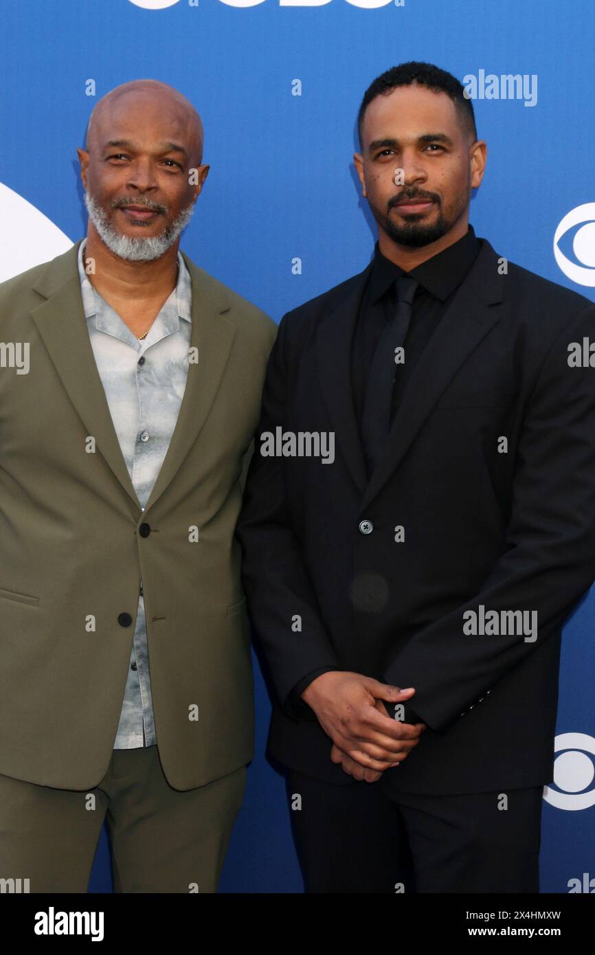 LOS ANGELES - MAY 2: Damon Wayans, Damon Wayans Jr at the CBS Fall ...