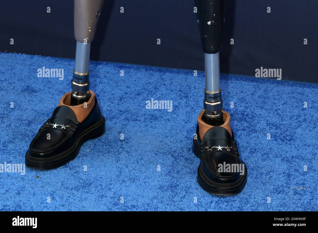 LOS ANGELES - MAY 2: Eric Graise prosthesis detail at the CBS Fall ...