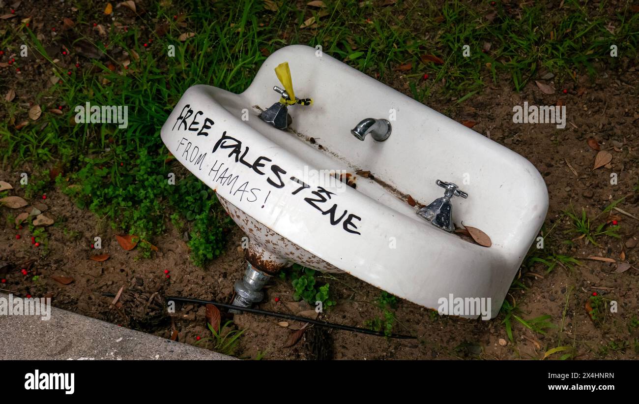 Free palestine signs hi-res stock photography and images - Alamy