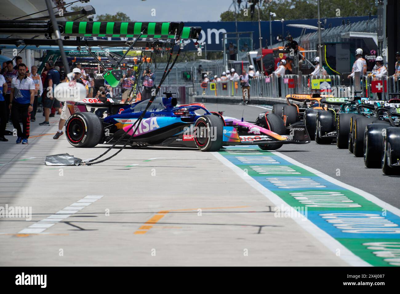 Paddock f1 hi-res stock photography and images - Alamy