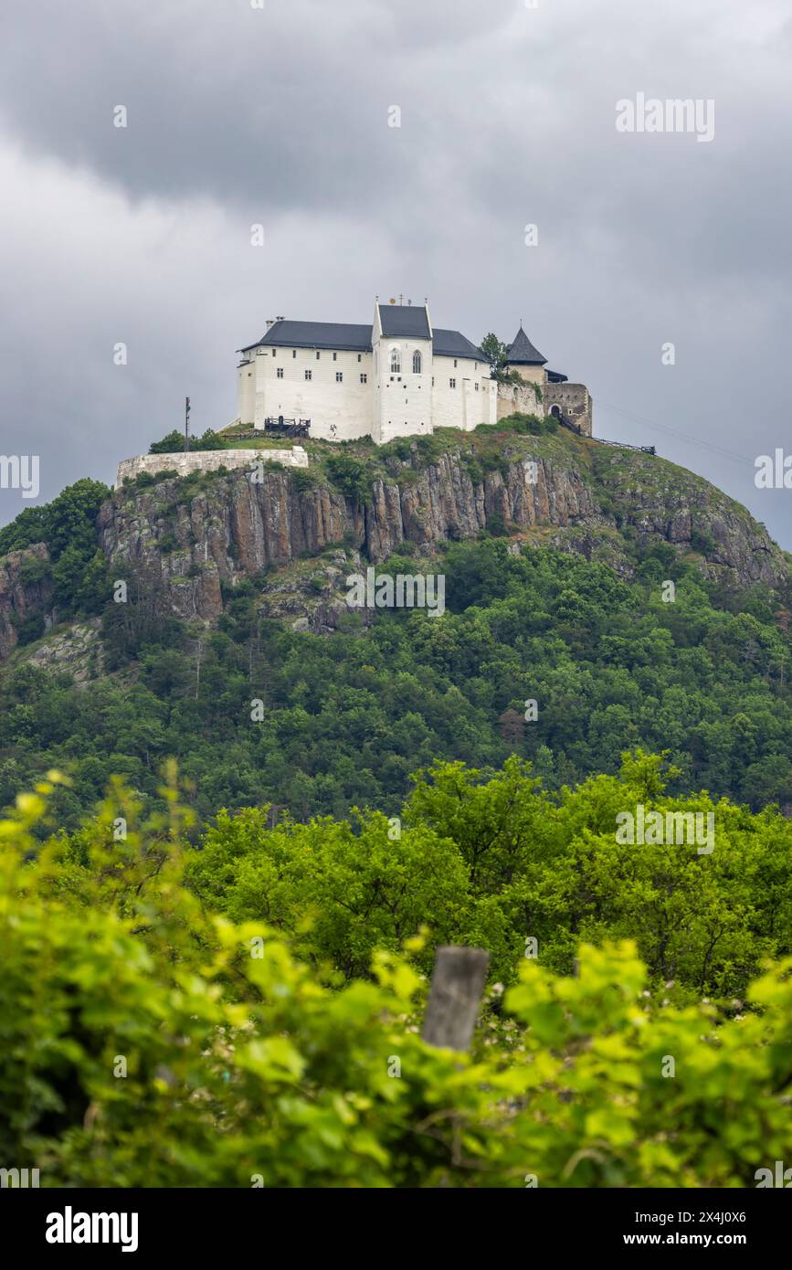 Fuzer castle hungary hi-res stock photography and images - Alamy