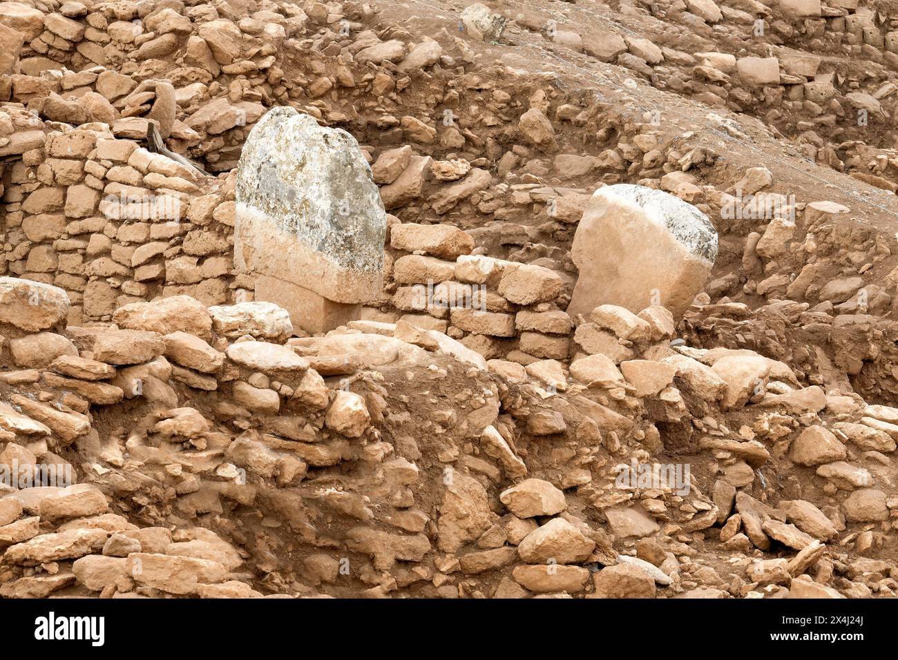 Neolithic archaeological site of Karahan Tepe, Circular stone structure ...
