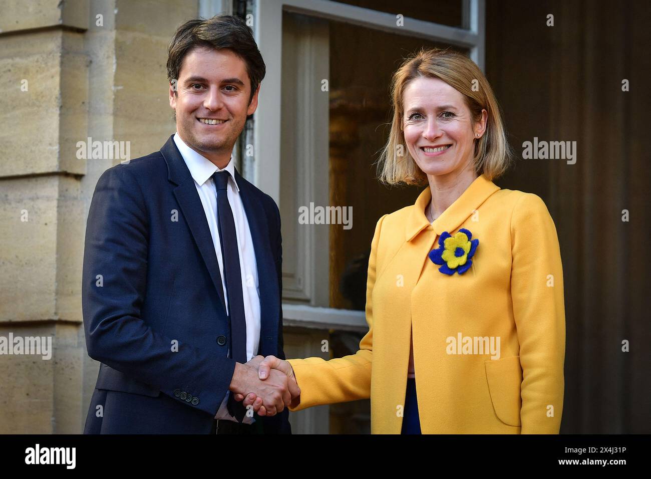 French Prime Minister Gabriel Attal (L) welcomes Prime Minister of ...
