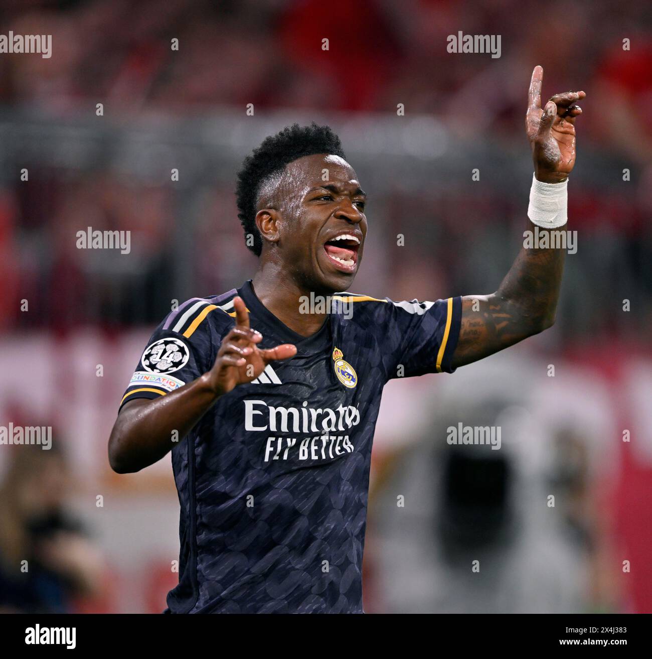 Real madrid vinicius uefa hi-res stock photography and images - Alamy