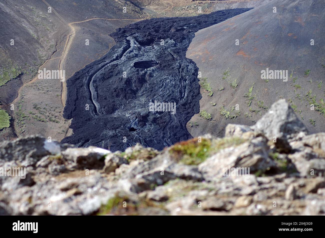 View of fresh lava fields, volcanic eruption at Fagradalsfjall ...