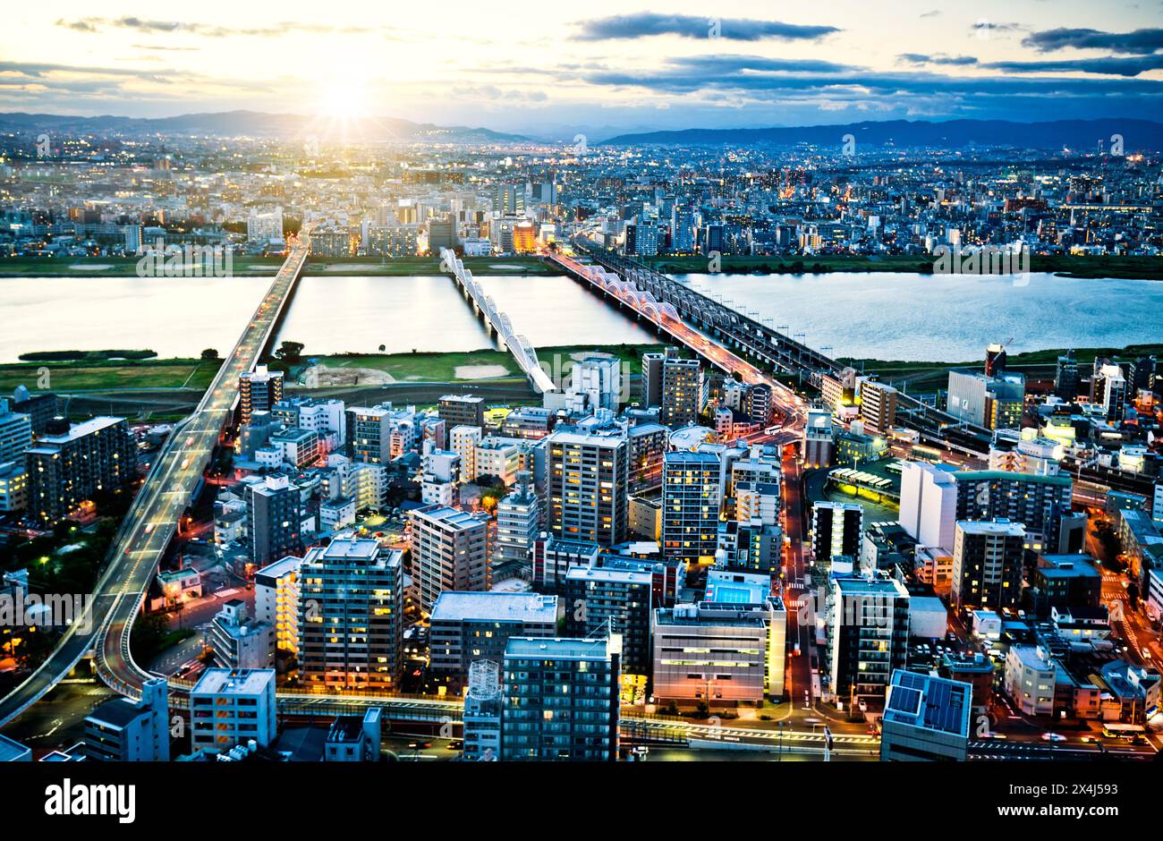 Osaka skyline hi-res stock photography and images - Alamy