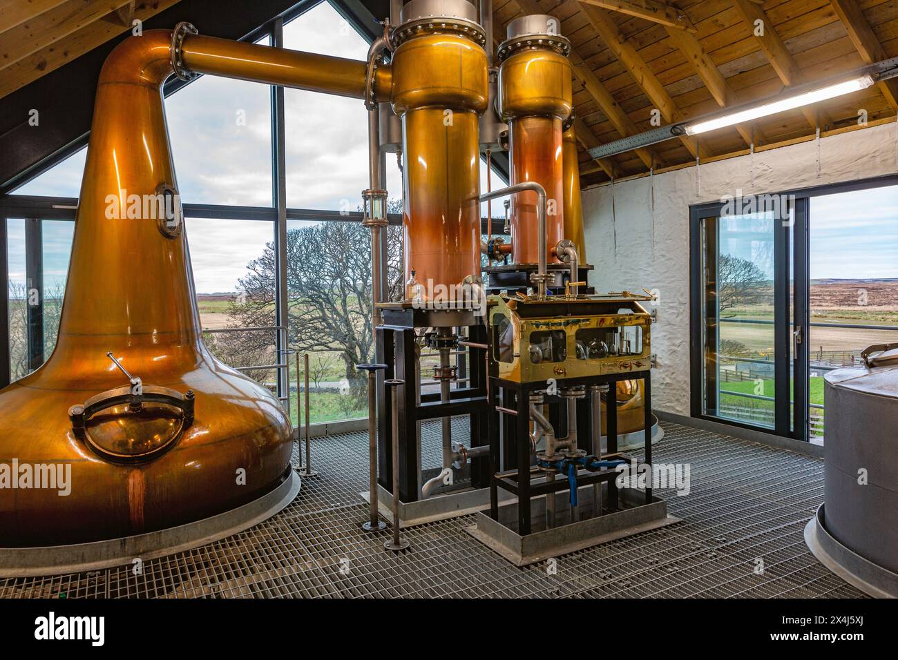 Whisky making hi-res stock photography and images - Alamy