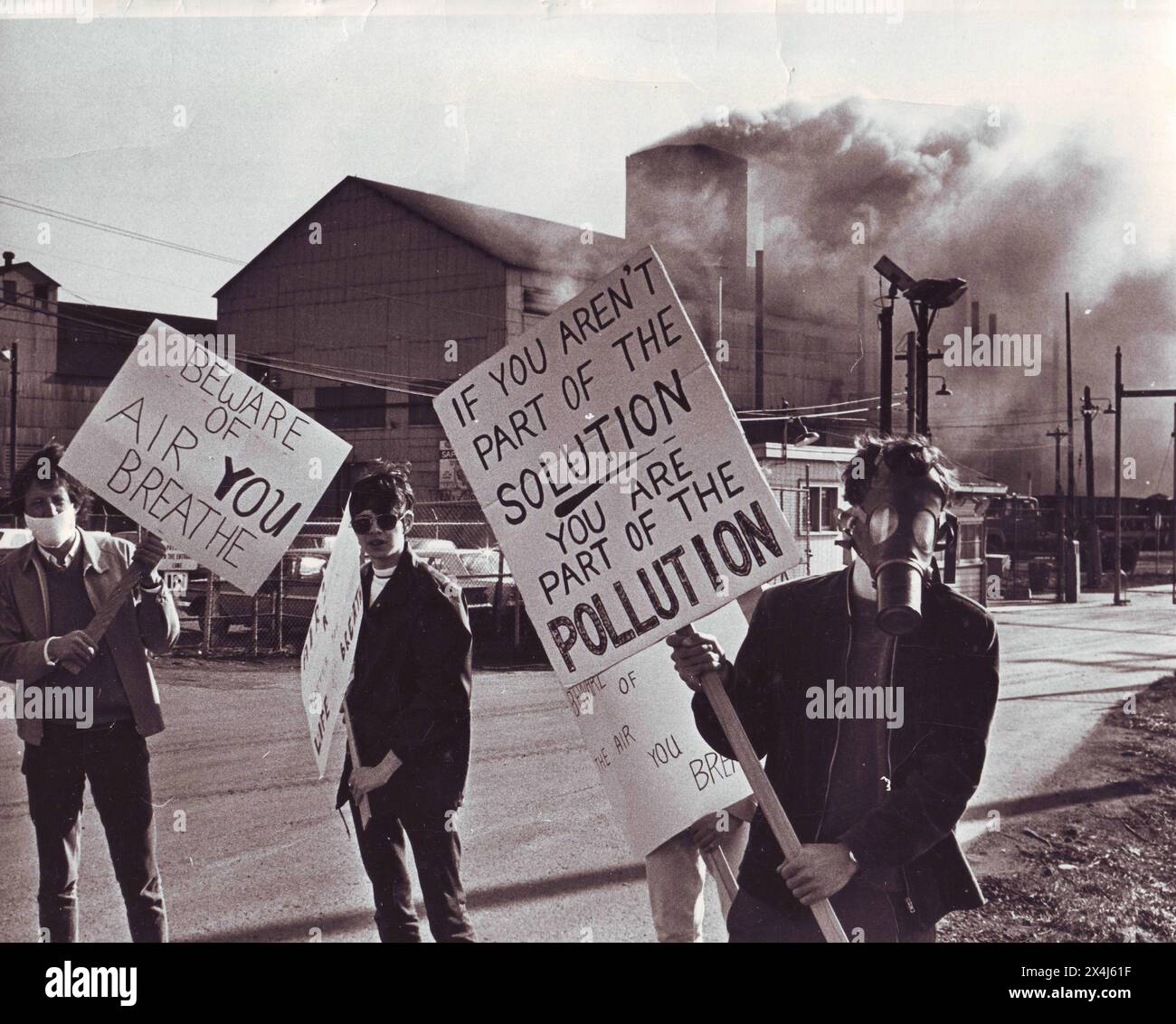 Earth day 1970 hi-res stock photography and images - Alamy