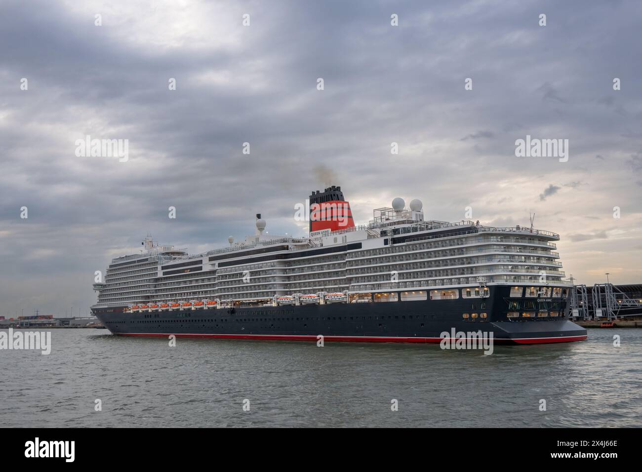 Cunard’s latest cruise ship - Queen Anne - arrives in the port of ...