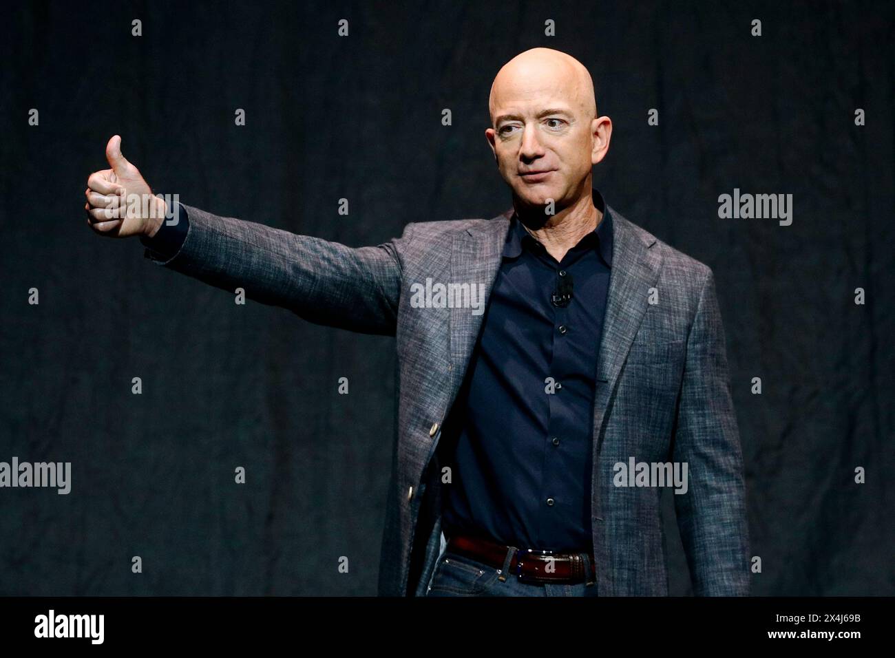 Moon lander bezos hi-res stock photography and images - Alamy