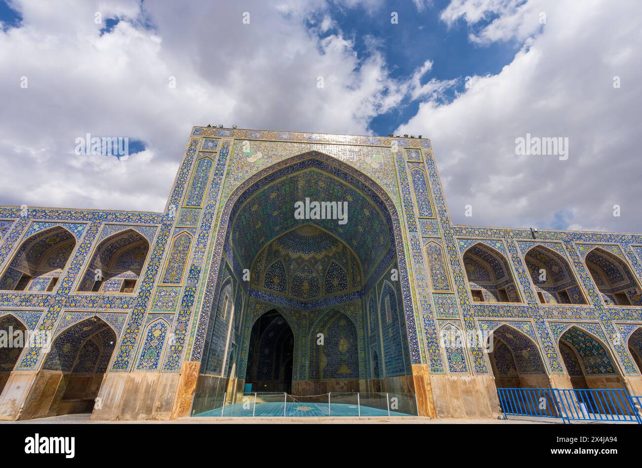 Stunning Persian-Islamic architecture with minarets and intricate tiles ...