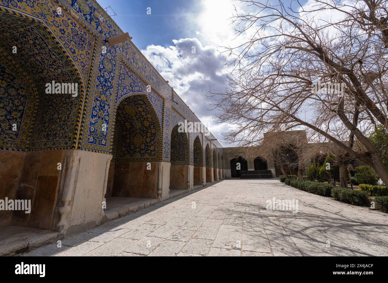 Stunning Persian-Islamic architecture with minarets and intricate tiles ...