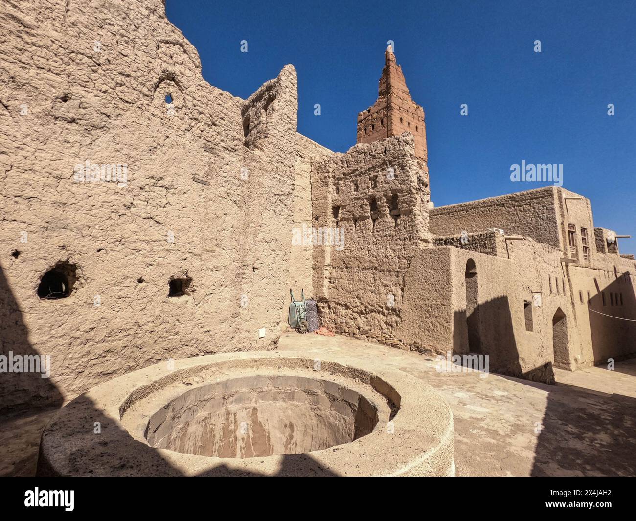 The ruined old village of Harat al Bilad, Manah, Oman Stock Photo - Alamy