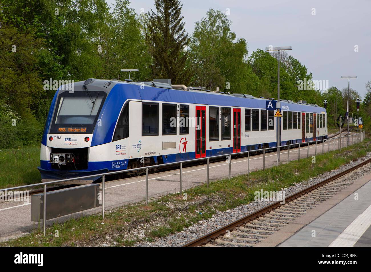 Zug Lint 41 der Bayerischen Regionbahn BRB Line RB56 in Lenggries ...