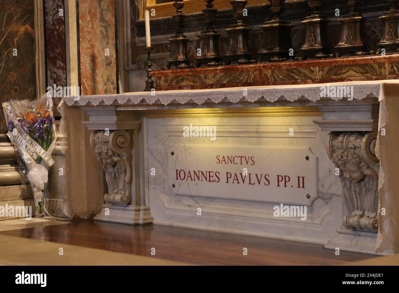 Roma basilica john paul hi-res stock photography and images - Alamy