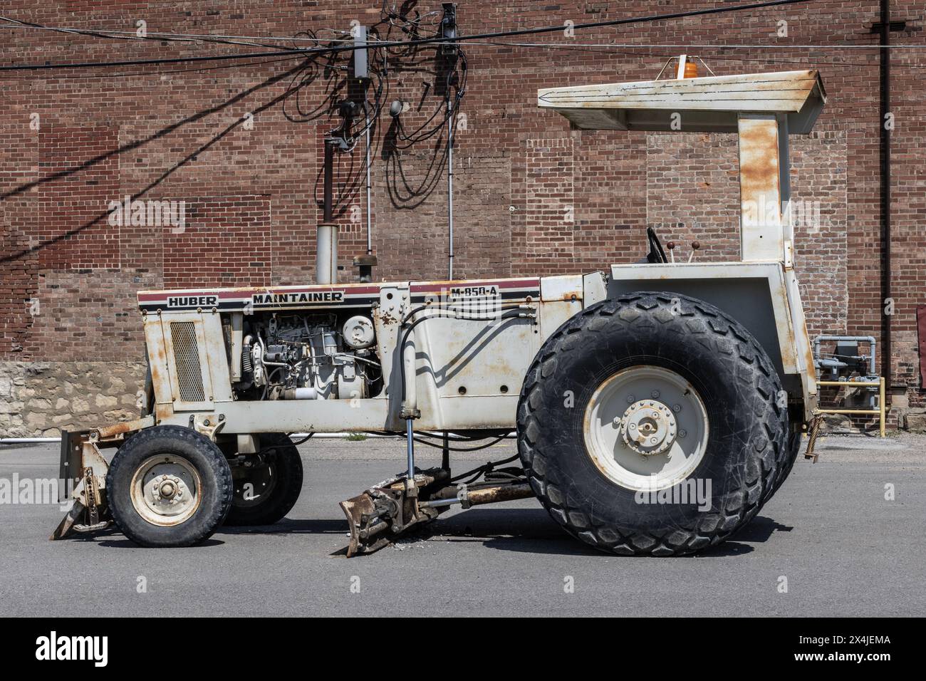 Huber maintainer hi-res stock photography and images - Alamy