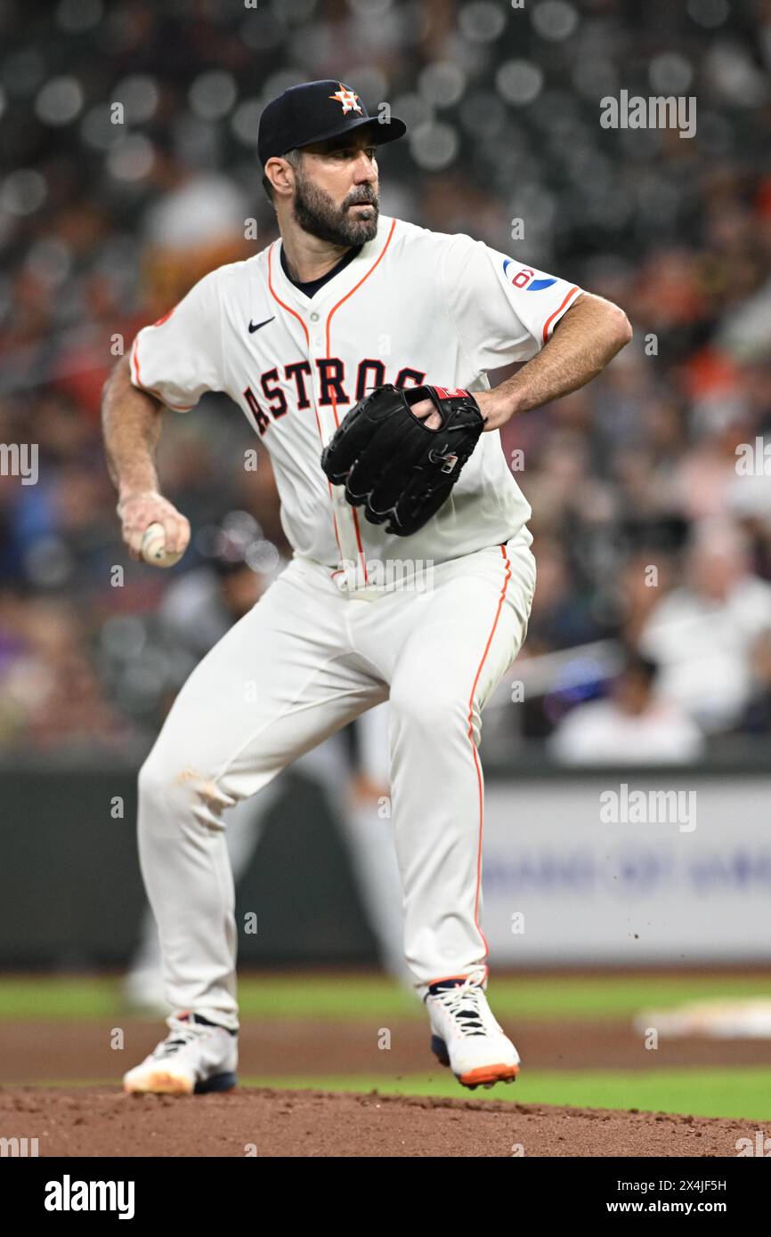 Houston Astros pitcher Justin Verlander (35) in the top of the sixth inning during the MLB ...