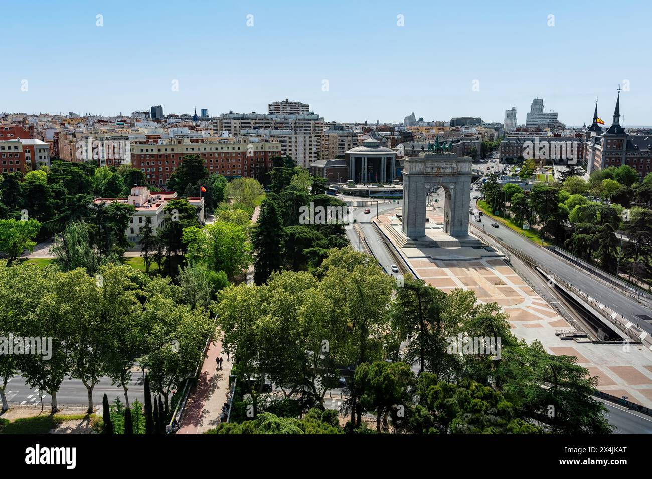 Monumental Arch of the Moncloa, north entrance to the city of Madrid ...
