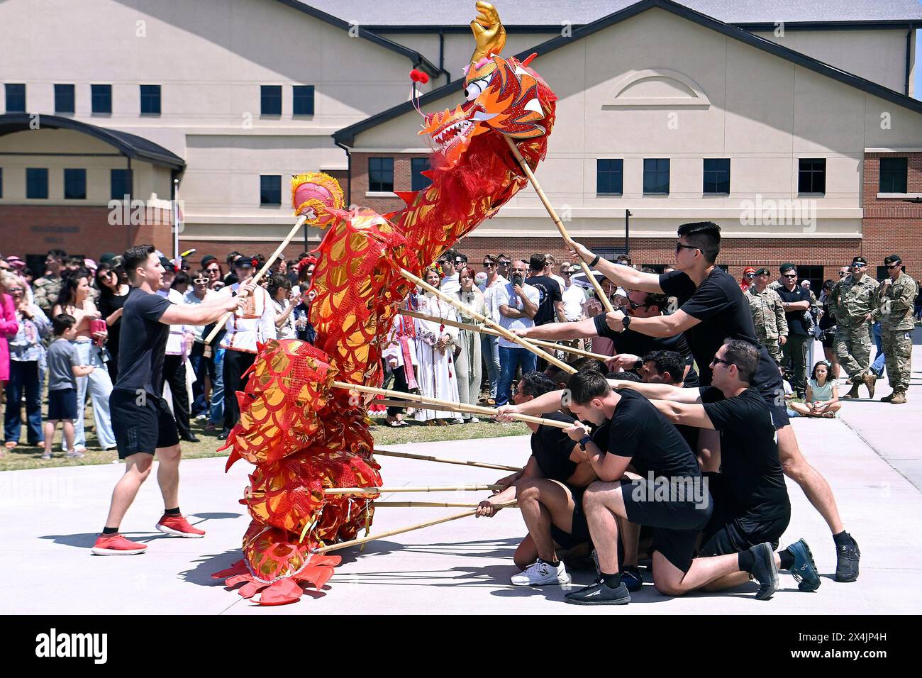 Fort Liberty, North Carolina, USA. 25th Apr, 2024. Soldiers from the U ...