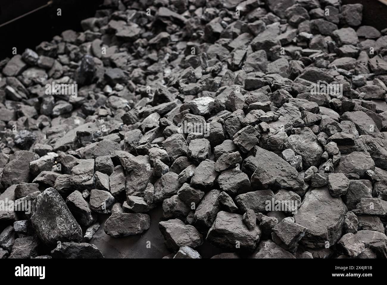 Black coal for fossil energy Stock Photo - Alamy