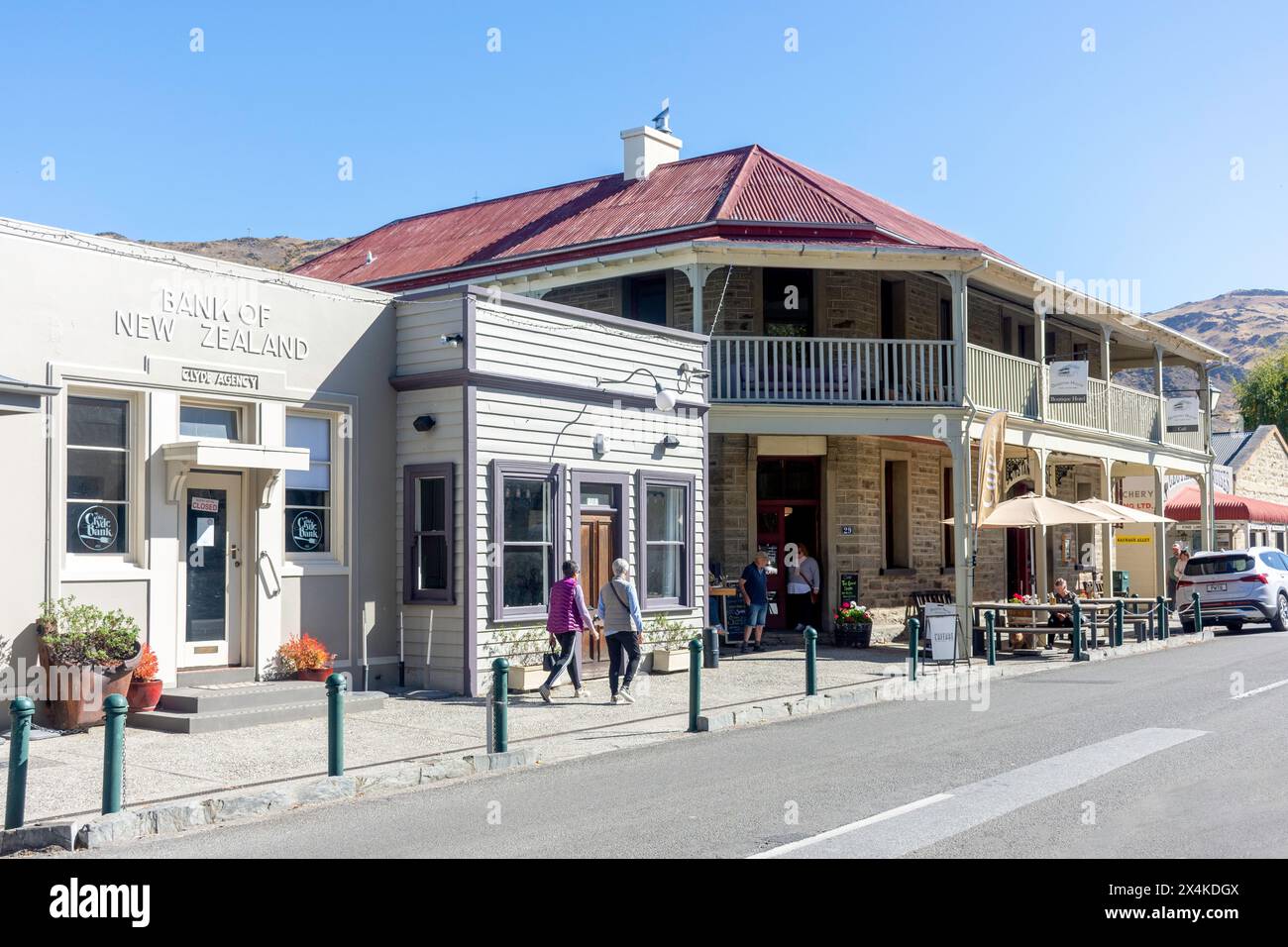 Dunstan House and Cafe Clyde, Sunderland Street, Clyde, Central Otago ...