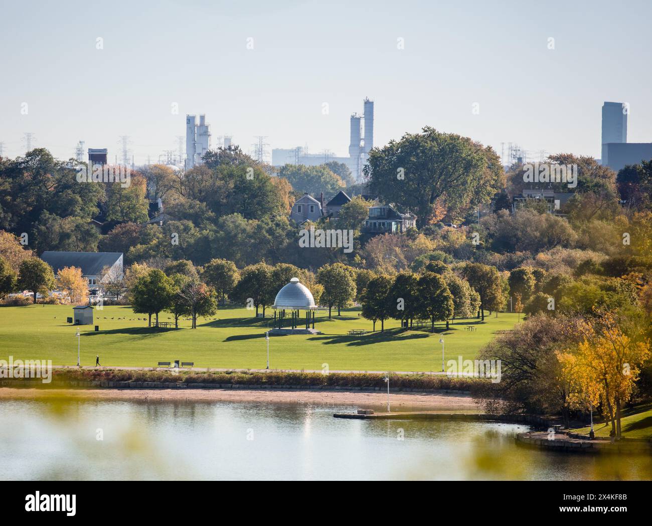 Hamilton waterfront park Stock Photo - Alamy