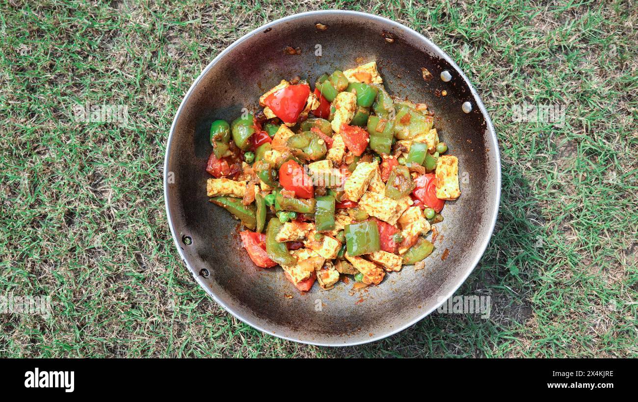 Tasty Paneer chilli Veg stir fry side dish. Homecooked cottage cheese ...