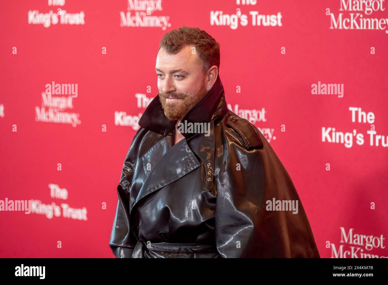 Smi s hi-res stock photography and images - Alamy