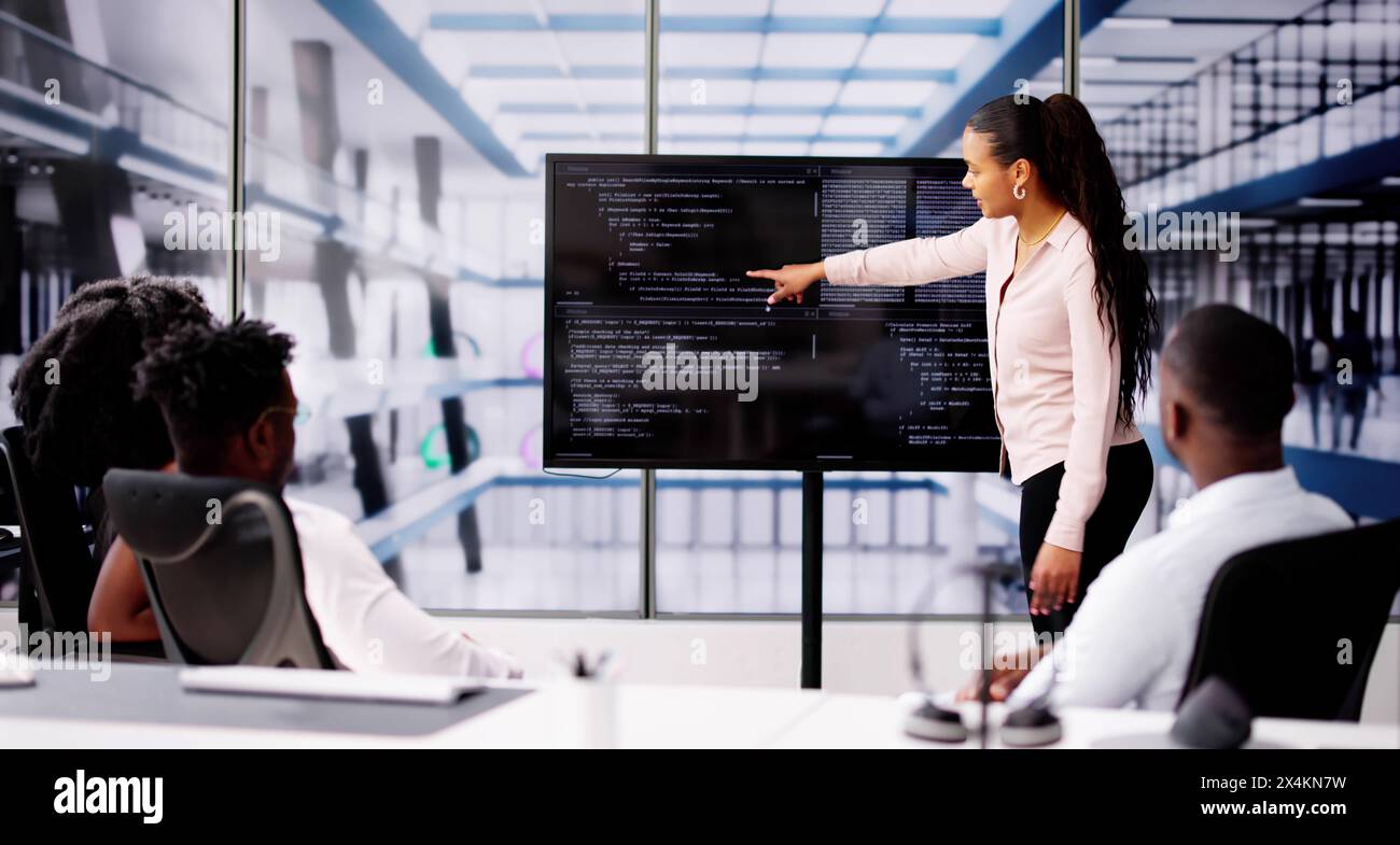 Programmer Training In Diverse. African Business Team Stock Photo - Alamy