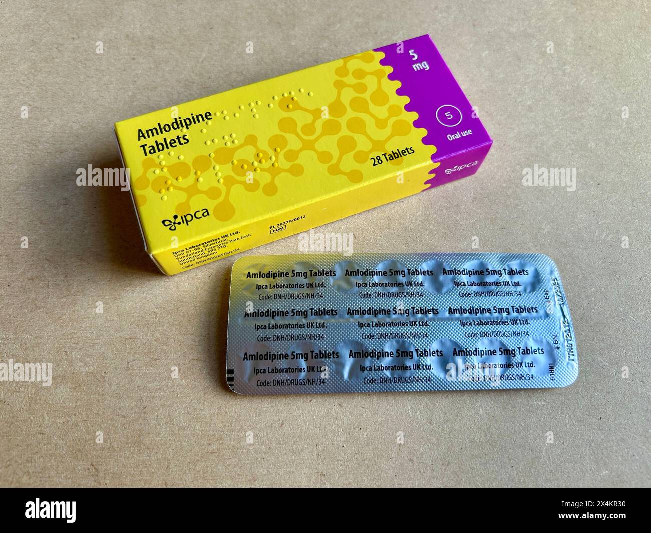 Amlodipine besylate tablets Stock Photo - Alamy