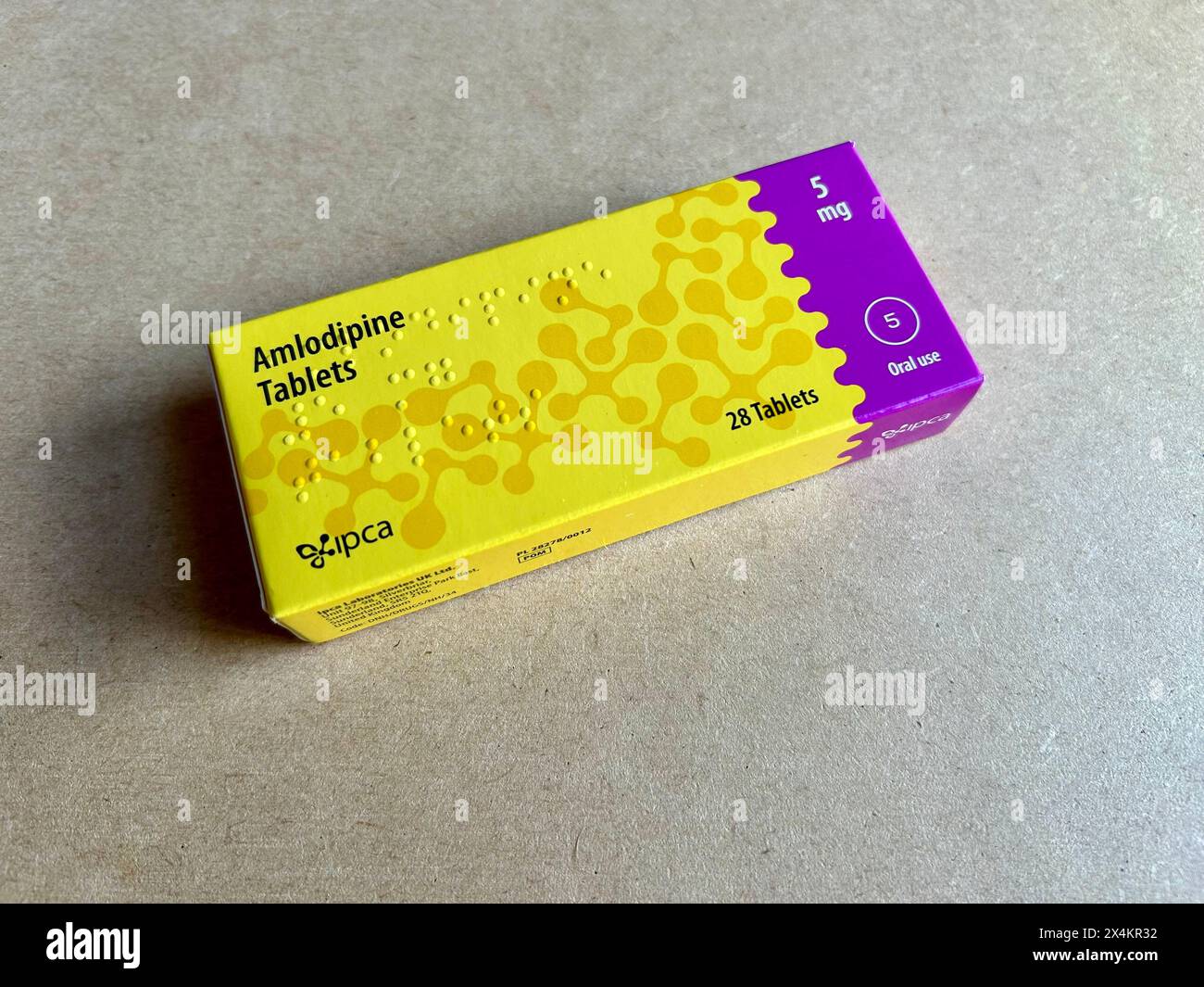 Amlodipine besylate tablets Stock Photo - Alamy