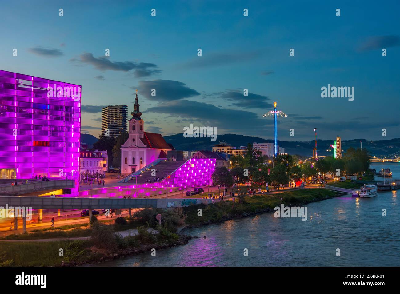 Linz: river Donau (Danube), Ars Electronica Center, church Urfahr ...