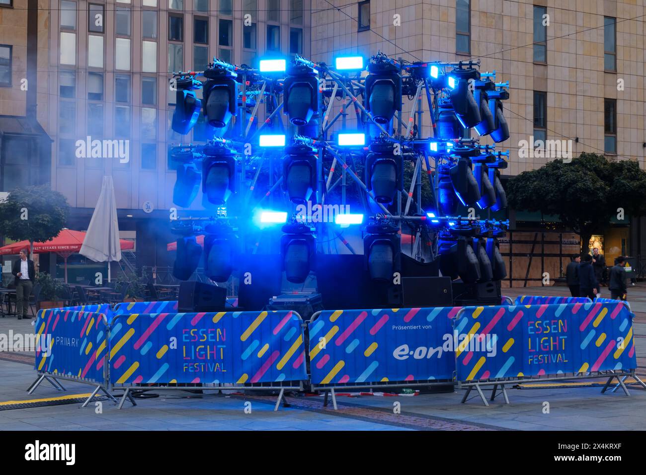 Blue light installation hi-res stock photography and images - Alamy