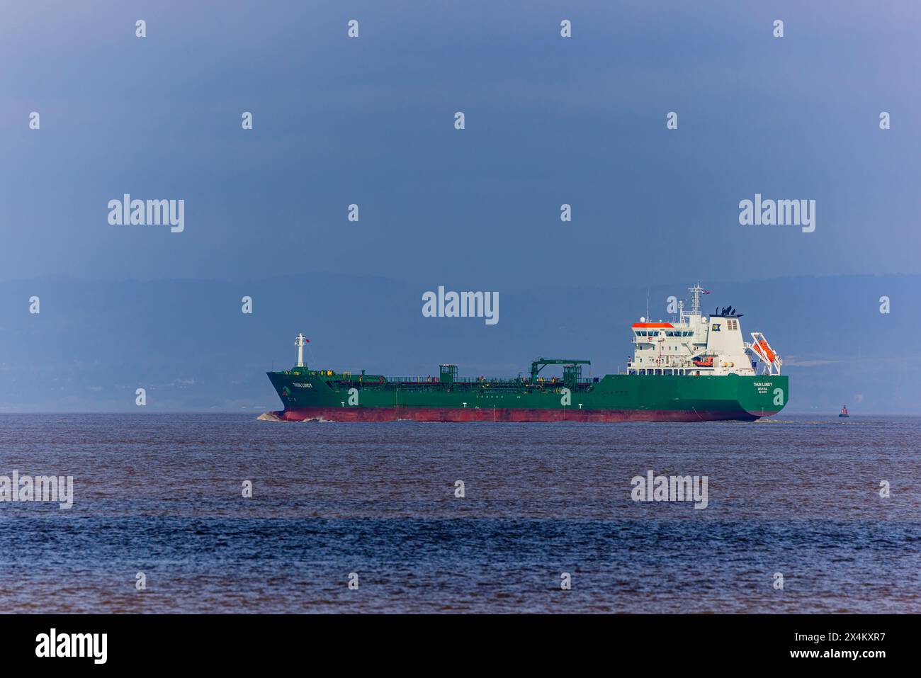 Tanker Thun Lundy underway heading out to sea Stock Photo - Alamy