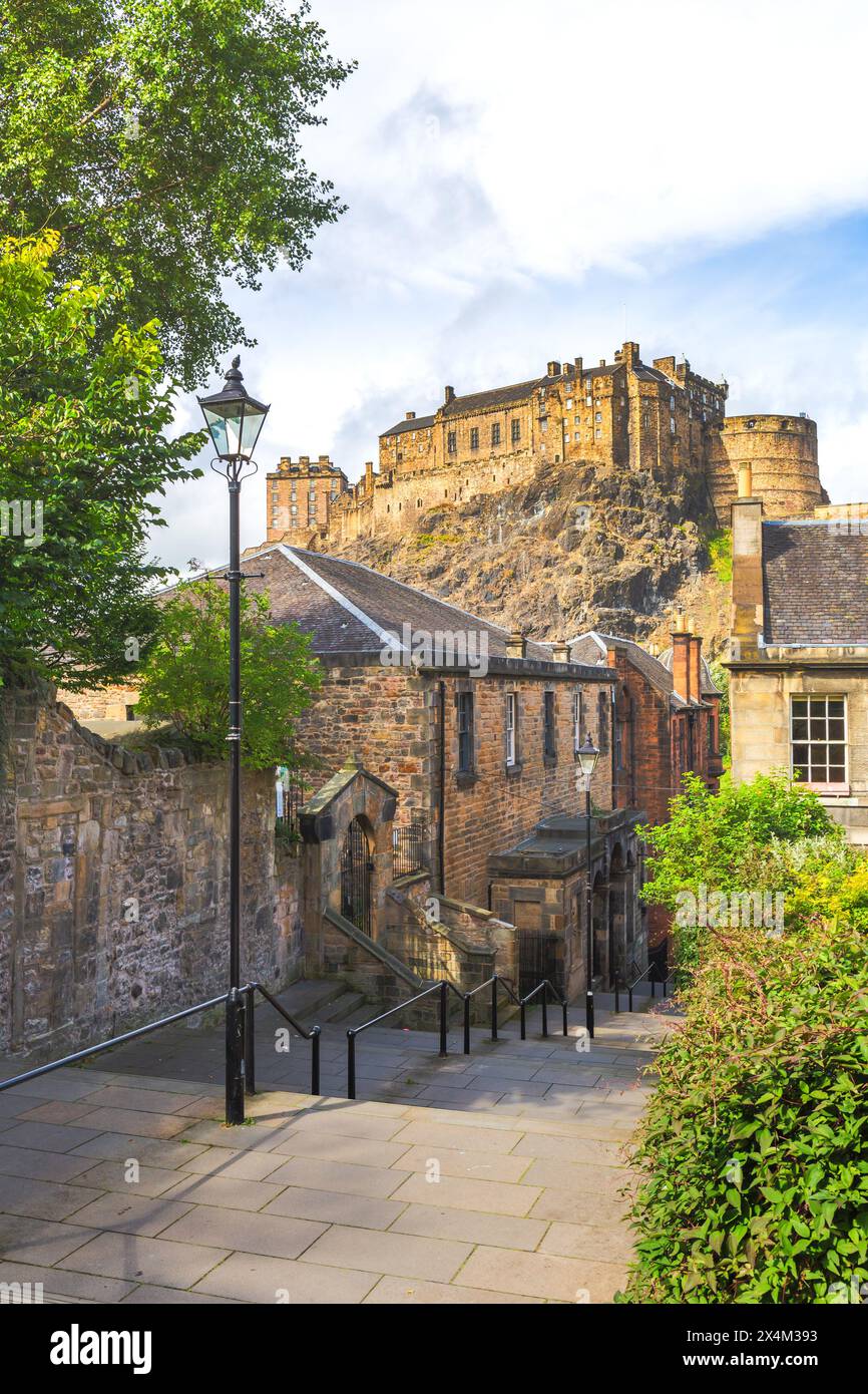 The Vennel Steps with the view of Edinburgh castle during sunny day ...