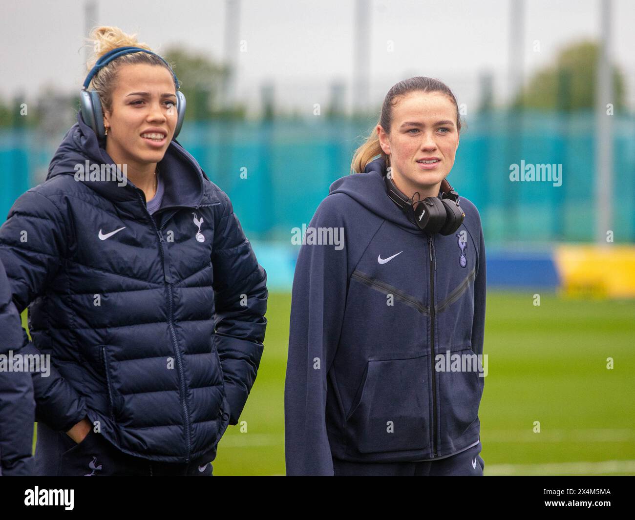 Walton Hall Park Stadium, UK. 4th May, 2024. Grace Clinton (8 Tottenham ...