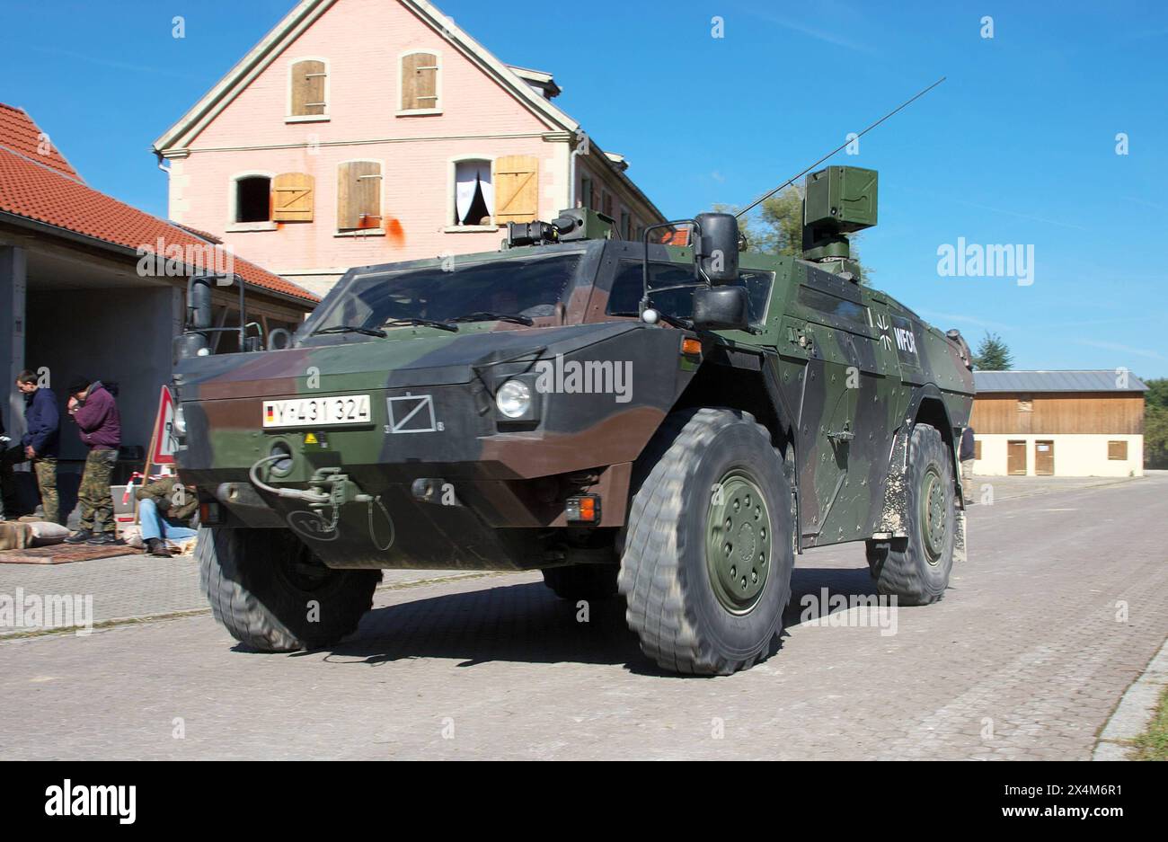 Ein Spähwagen Fennek der Bundeswehr. Ein Spähwagen Fennek der ...