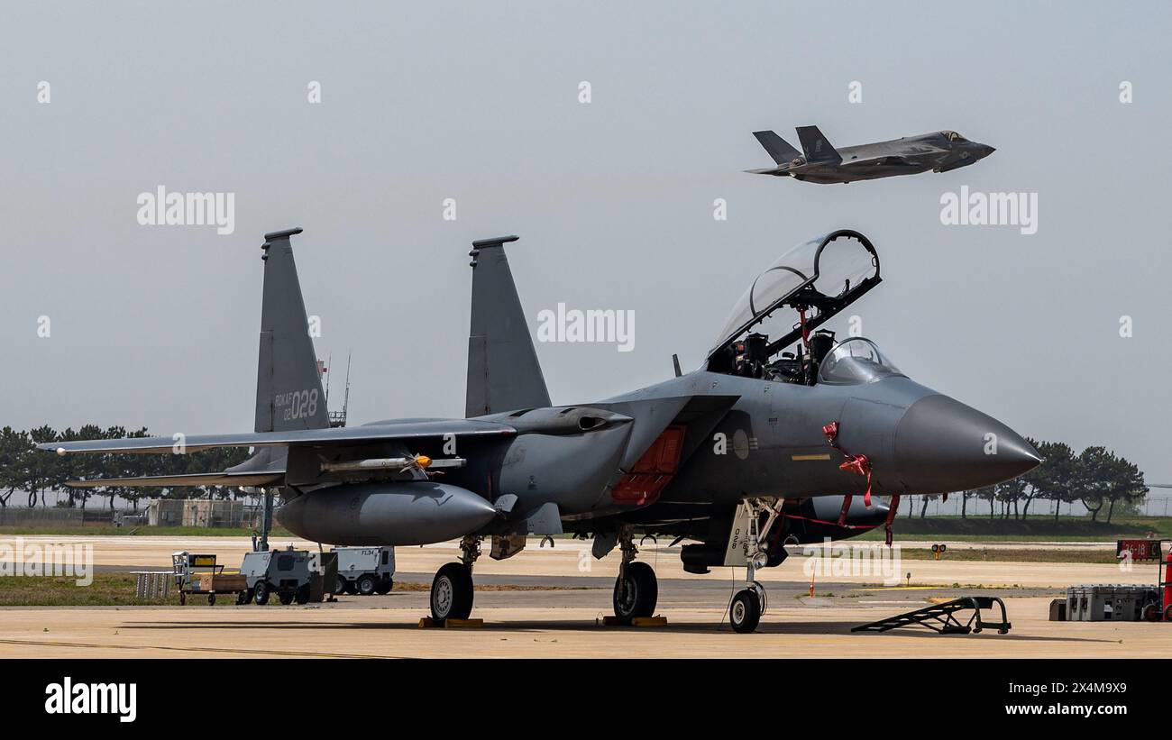 A U.S. Marine Corps F-35B Lightning II assigned to the 121st Marine Fighter Attack Squadron ...