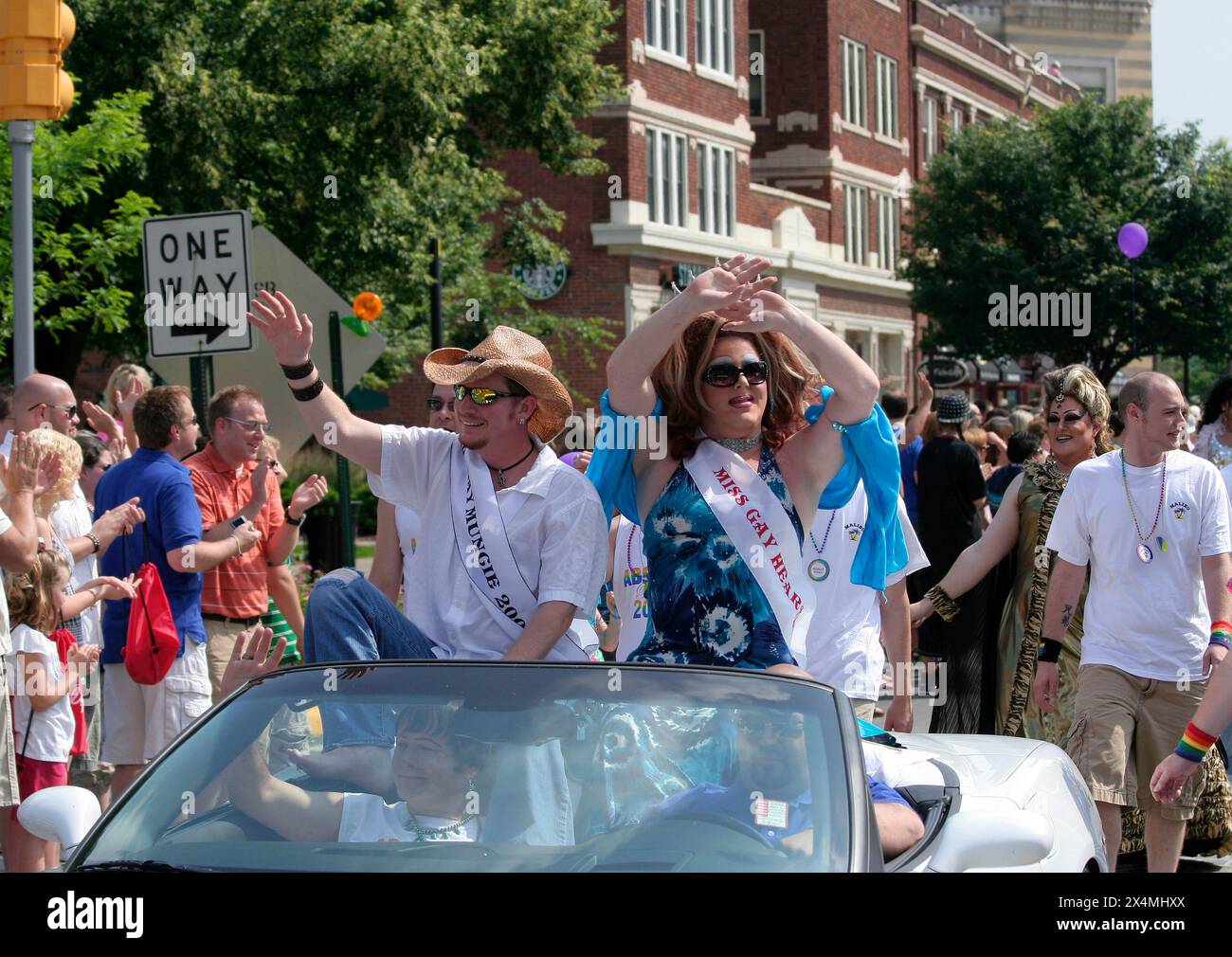 INDIANAPOLIS, IN, USA-JUNE 13,2009:Happy and Colorful People at Indy ...