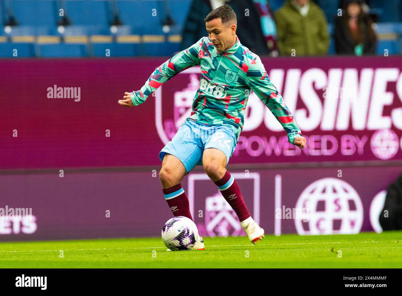 Josh Cullen #24 of Burnley F.C warms-up before the match during the ...