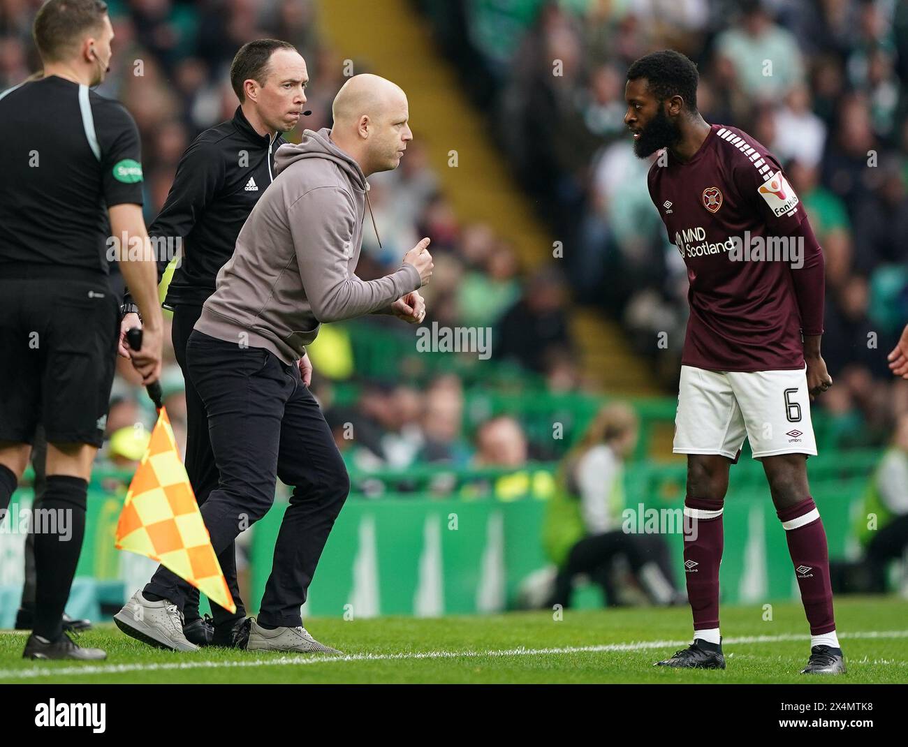 Heart of Midlothian manager Steven Naismith gives instructions to Heart ...