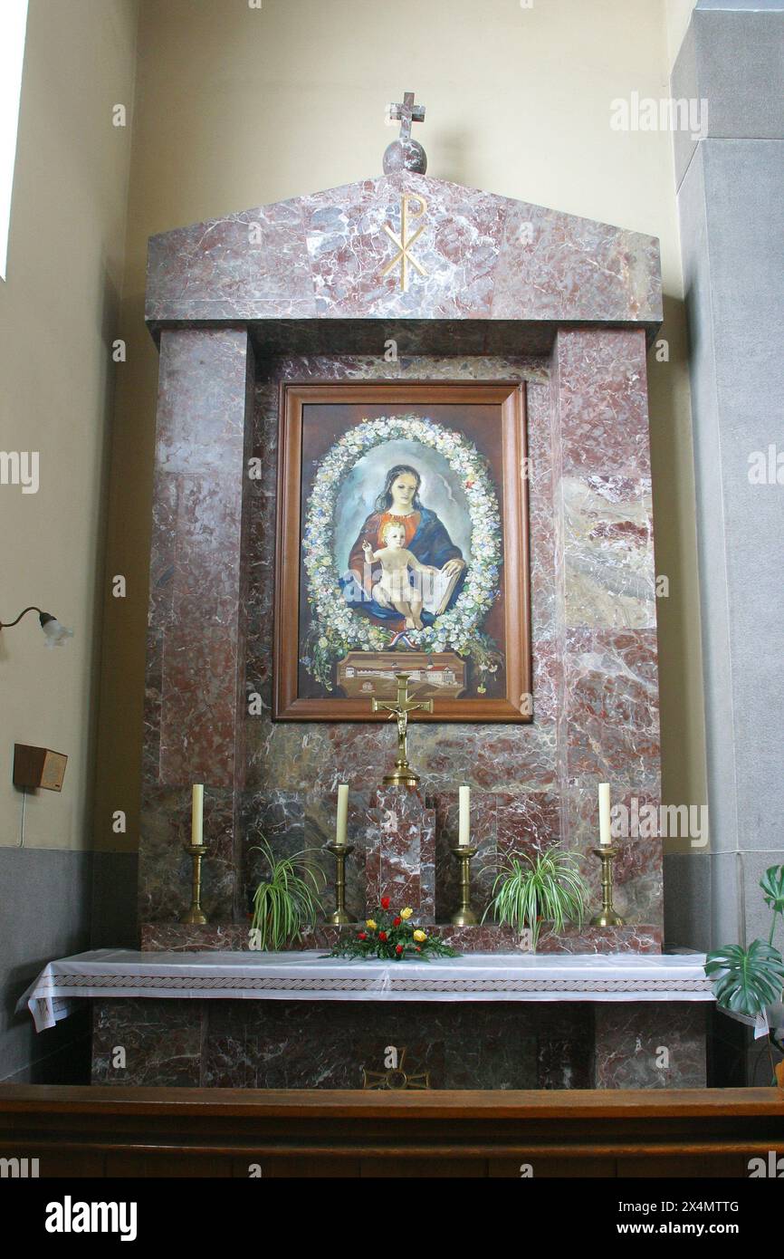 Altar Mother of God Throne of Wisdom - Our Lady of the Seminary in the ...