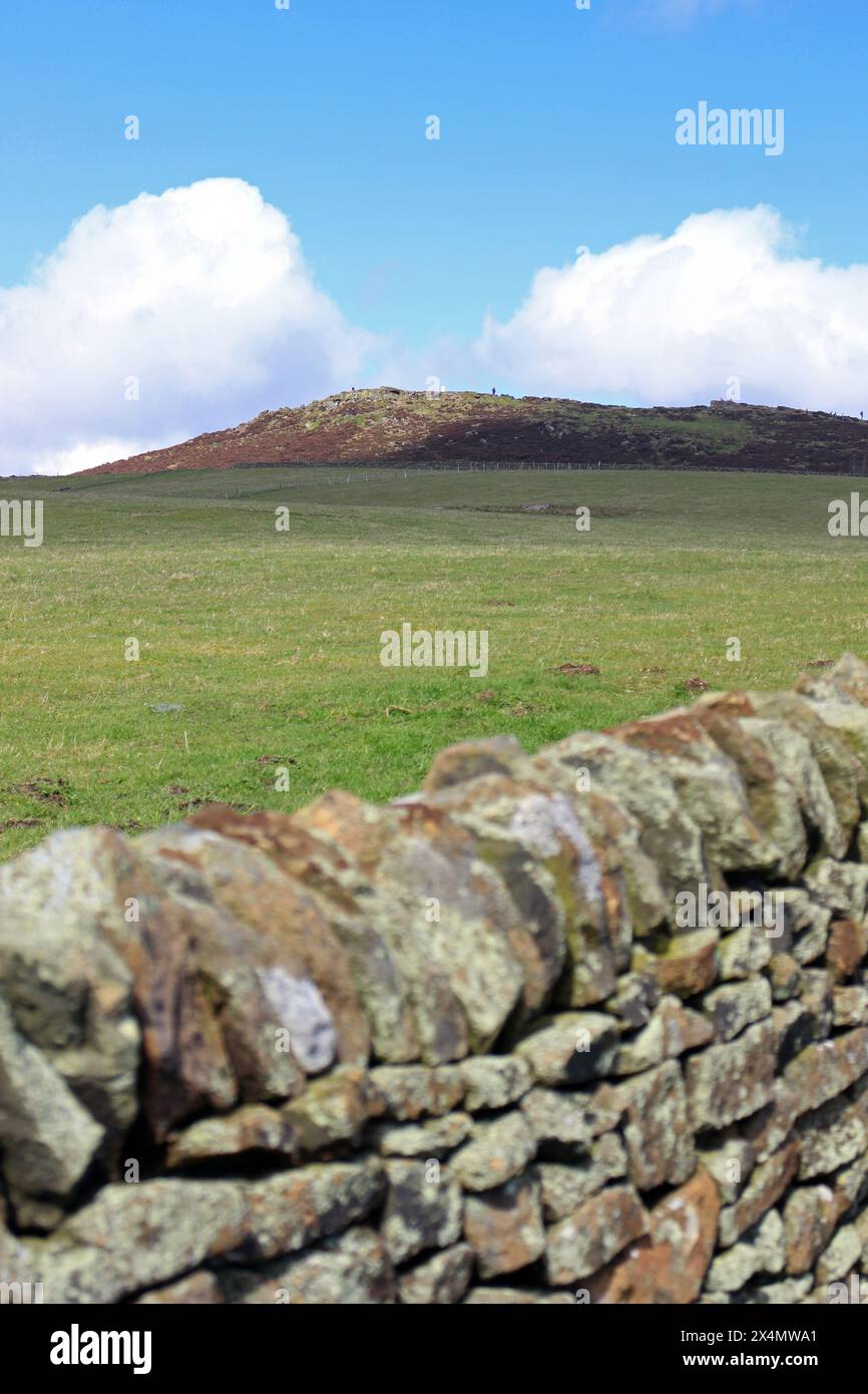 Views to win hill hi-res stock photography and images - Alamy