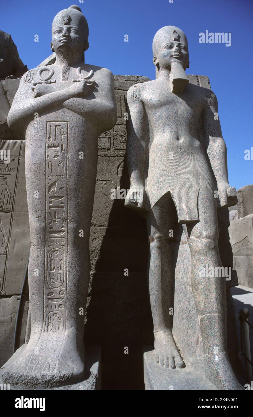 Ancient Egyptian statues, Karnak Temple, Egypt Stock Photo - Alamy