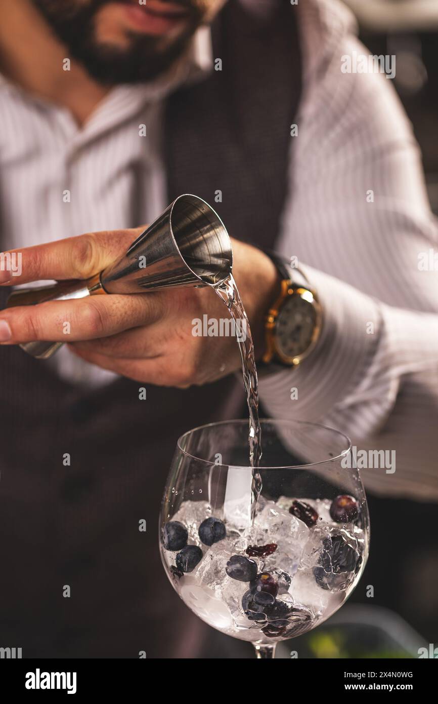 Close up bartender expertly hi-res stock photography and images - Alamy