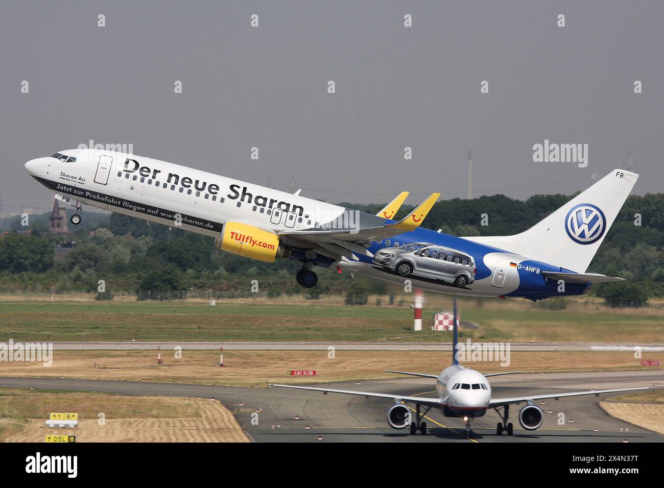 German TUIfly Boeing 737-800 with registration D-AHFB in VW Sharan ...