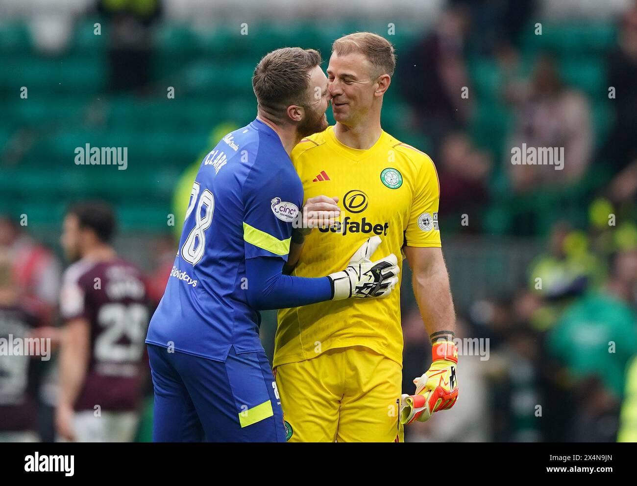 Heart of Midlothian goalkeeper Zander Clark and Celtic goalkeeper Joe ...