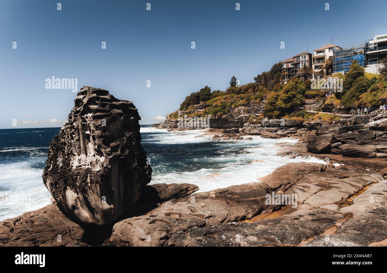 Landscape nature of cliff with ocean at Royal national park coastal ...